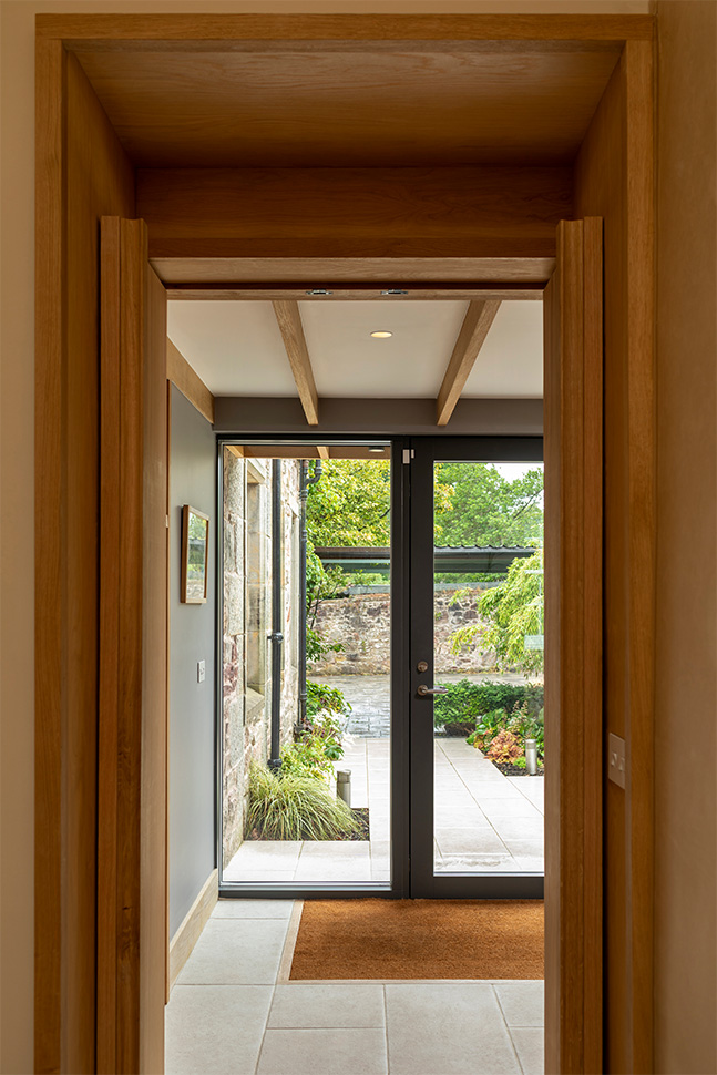 Helen Lucas Architects Edinburgh | project | entrance hall south ...
